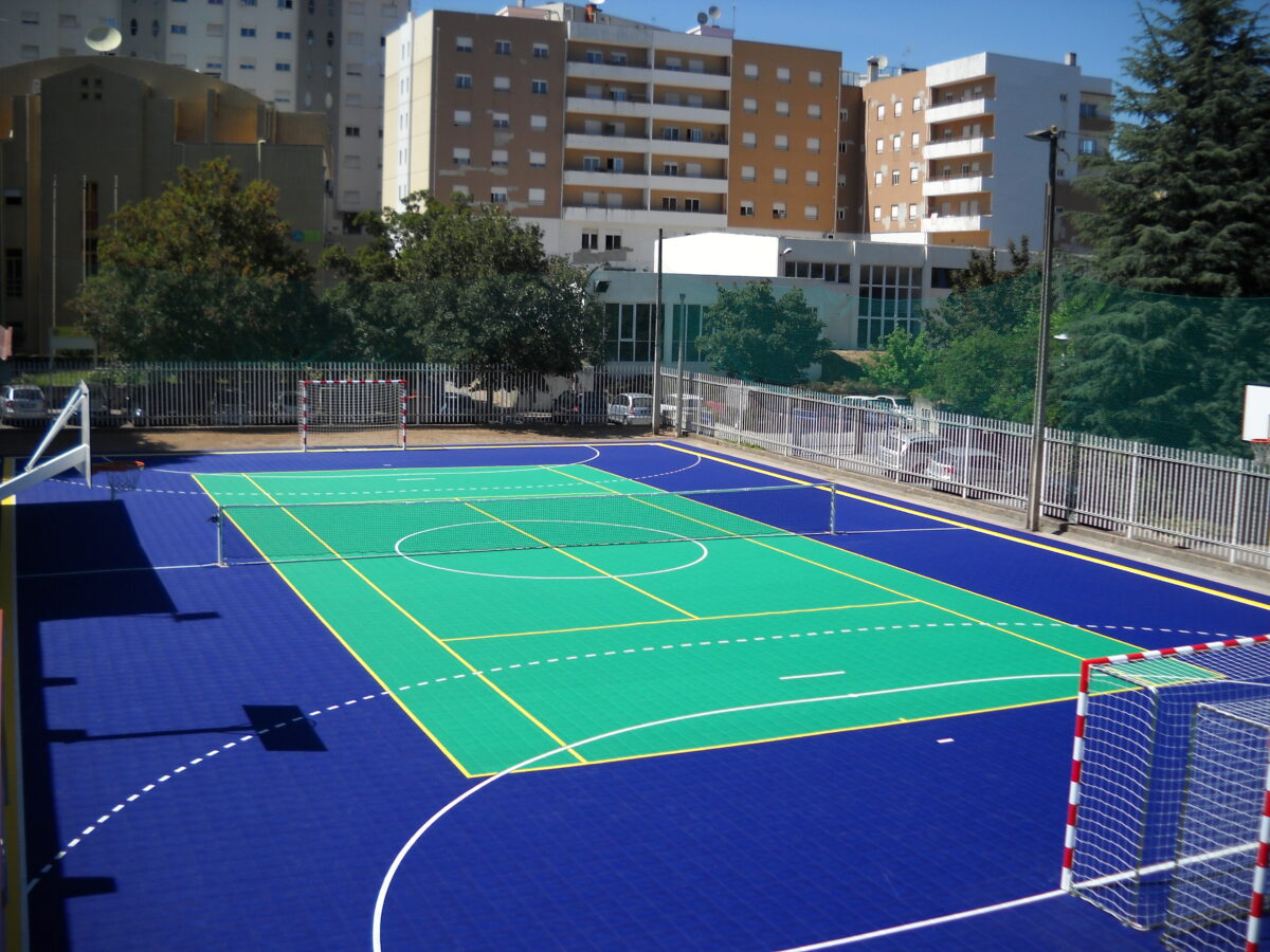Agencer un terrain de Handball avec un revêtement de sol extérieur