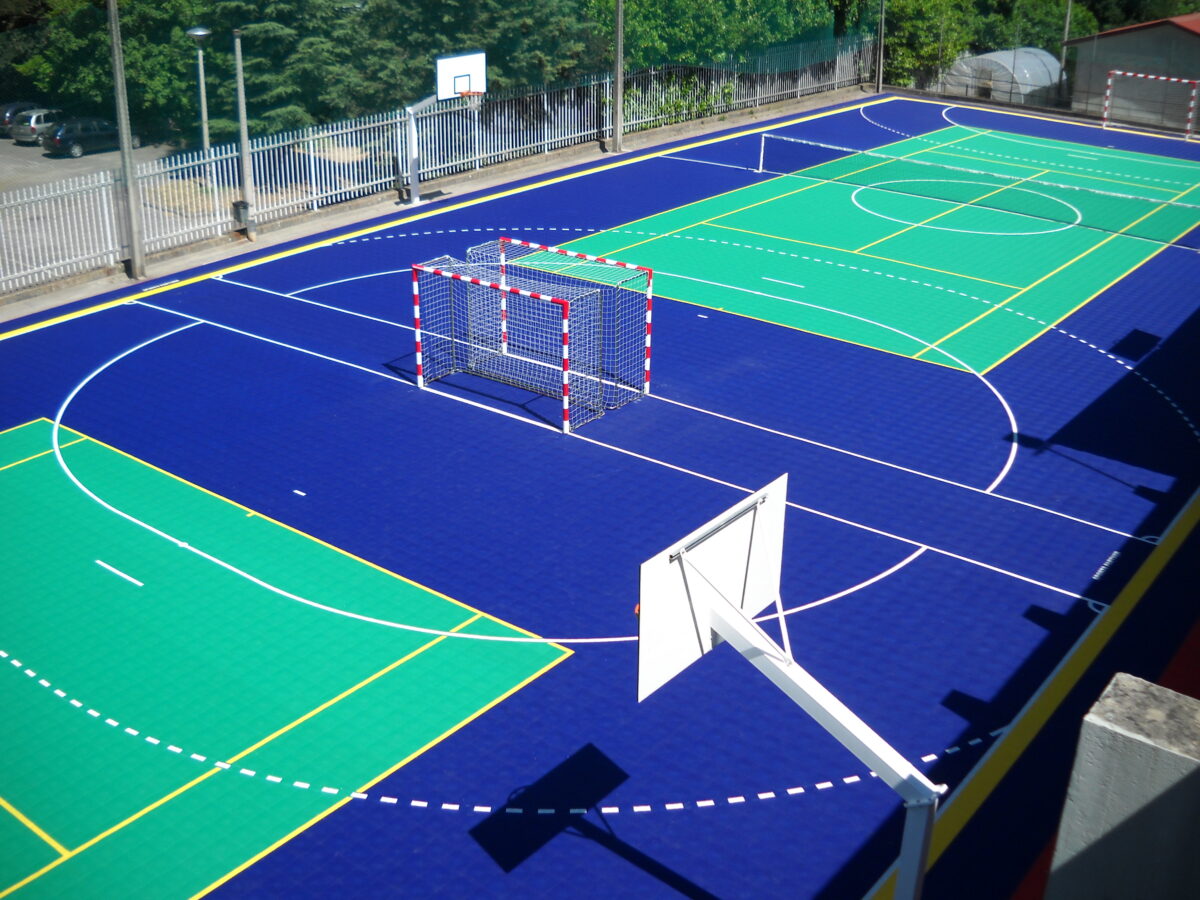 Agencer un terrain de Handball avec un revêtement de sol extérieur